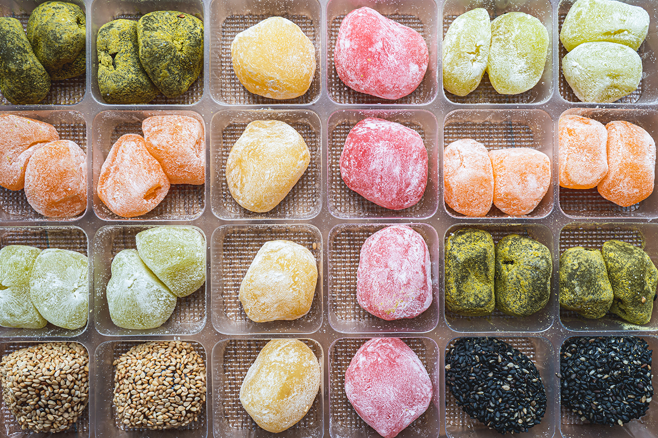 Most popular Omiyage (おみやげ) to give in Japan