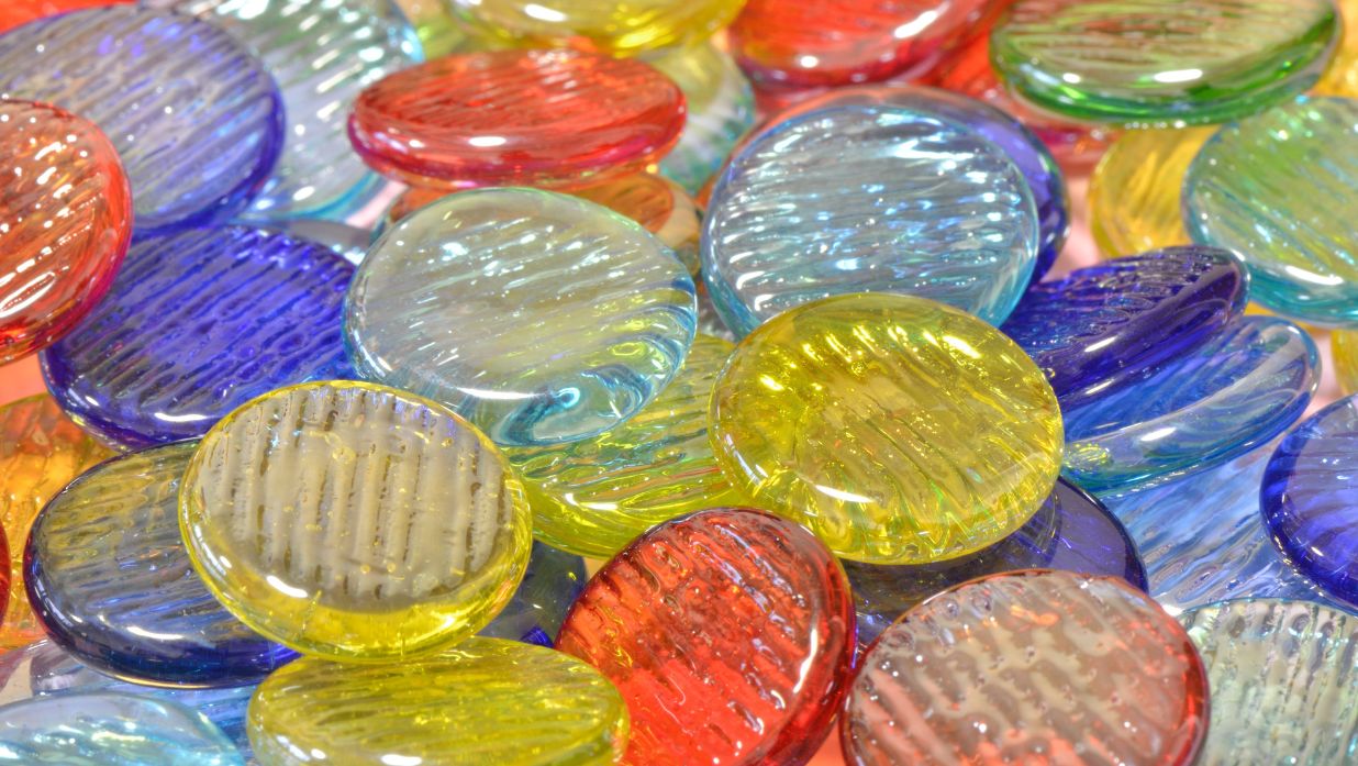 15 Traditional Japanese Games to Try and Play